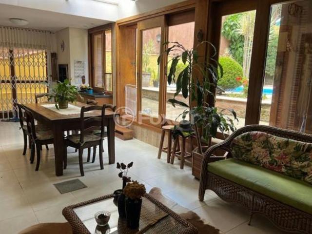 Casa, 3 dormitórios, 194.69 m², em Espírito Santo