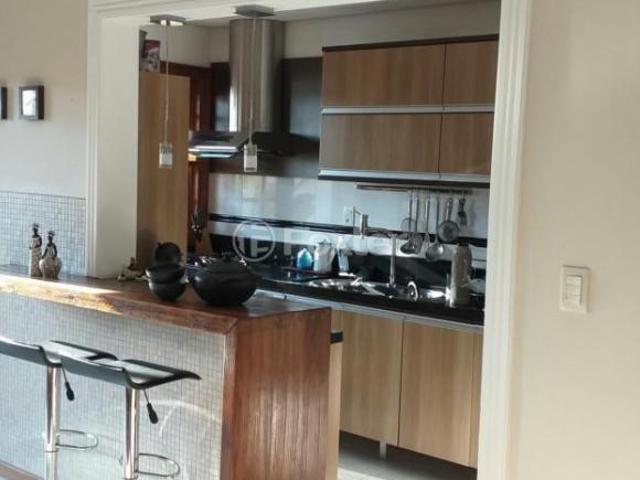 Casa, 3 dormitórios, 195.96 m², em Espírito Santo