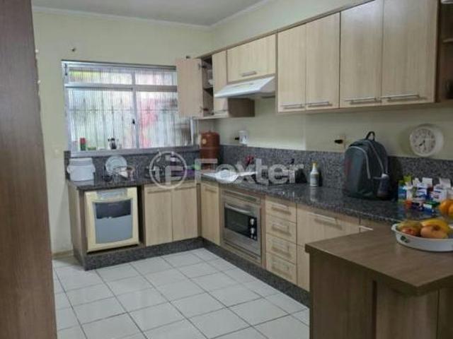 Casa, 3 dormitórios, 196.83 m², em Partenon