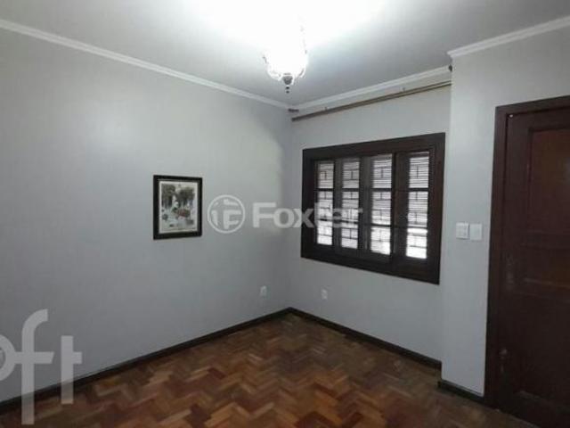 Casa, 3 dormitórios, 197 m², em Sarandi