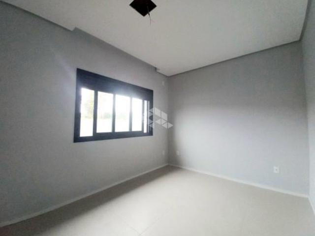 Casa 3 dormitórios, 1 banheiro sala e cozinha integradas, com 73,21 m² privativos, Estância Velha, a
