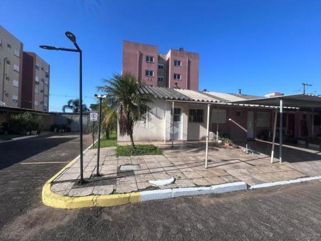 Casa 3 dormitórios, 1 com suíte, churrasqueira, 2 vagas garagem Igara Canoas