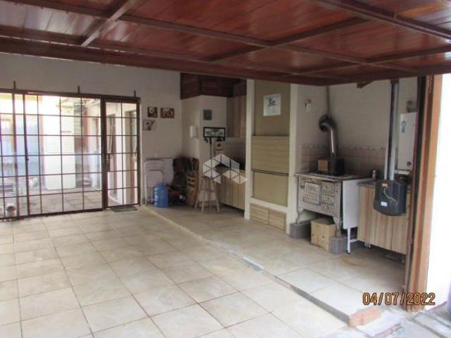 Casa 3 dormitórios, 1 Suíte