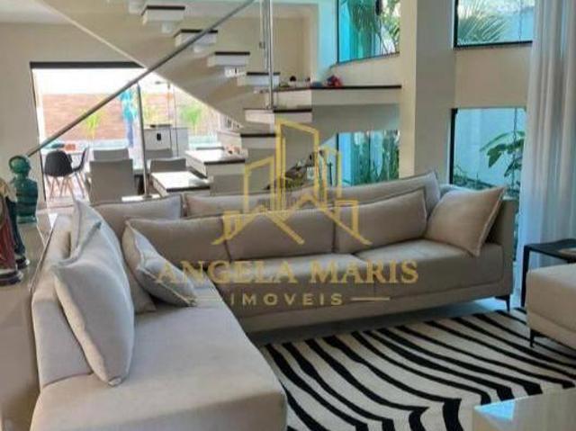Casa 3 Dormitórios 1 suíte, 3 vagas, Portal da Serra, Urbanova