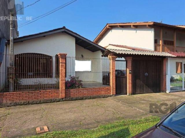 Casa 3 dormitórios, 1 suíte, vagas de garagem, Bairro Vila Marcia