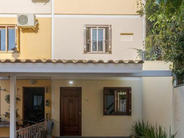 Casa 3 dormitórios 1 suíte Bairro Tristeza