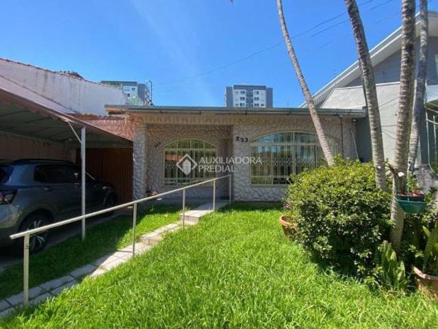 Casa 3 dormitórios 1 Suíte no Jardim do Salso | Piscina e Energia Solar