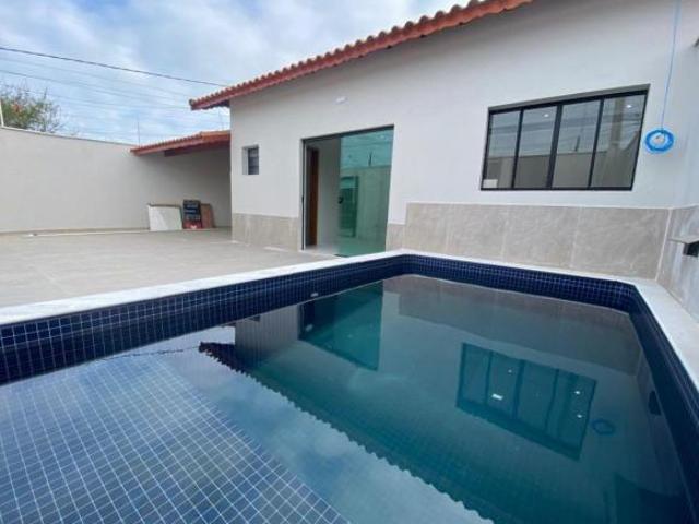 CASA 3 DORMITORIOS 1 SUITE PISCINA LADO PISTA FINANCIAMENTO MONGAGUA