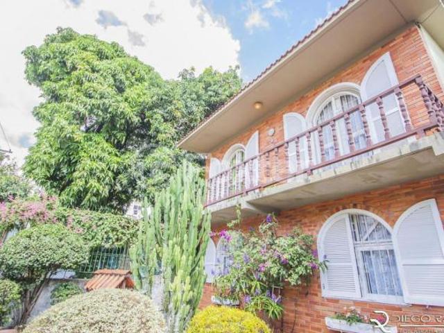 Casa, 3 dormitórios, 204.18 m², em Santa Maria Goretti