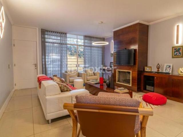 Casa, 3 dormitórios, 205 m², em Brooklin Paulista