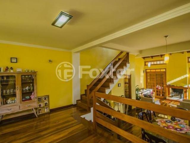 Casa, 3 dormitórios, 208.6 m², em Espírito Santo