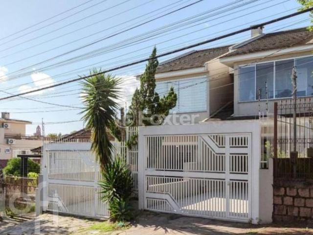 Casa, 3 dormitórios, 209 m², em Jardim Sabará