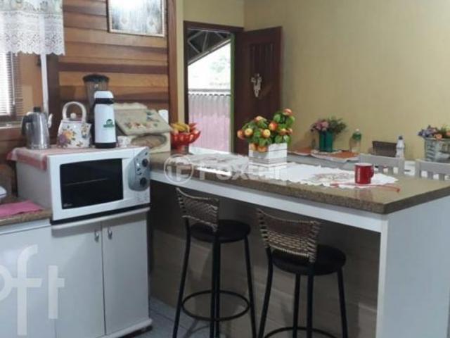 Casa, 3 dormitórios, 200 m², em Canudos
