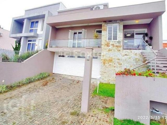Casa, 3 dormitórios, 200 m², em Mário Quintana