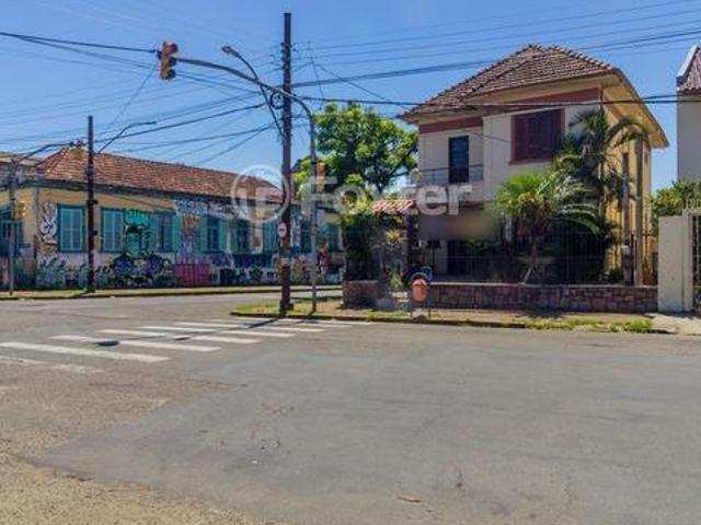 Casa, 3 dormitórios, 200 m², em Medianeira