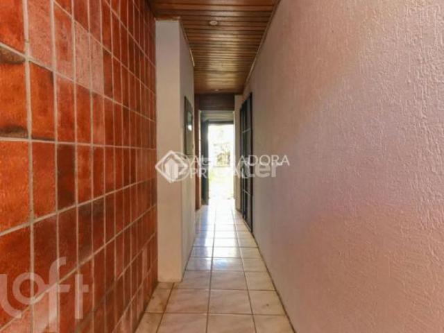 Casa, 3 dormitórios, 200 m², em Menino Deus