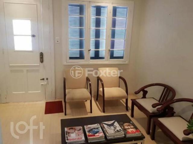 Casa, 3 dormitórios, 200 m², em Menino Deus