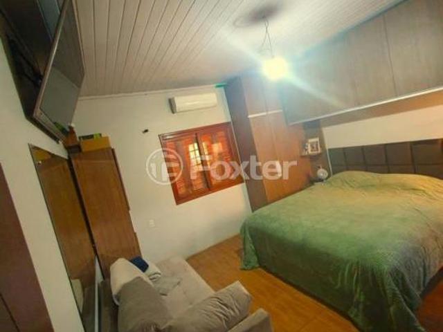 Casa, 3 dormitórios, 200 m², em Nova Cachoeirinha