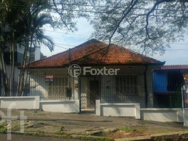Casa, 3 dormitórios, 200 m², em Petrópolis