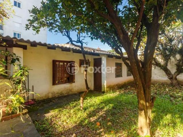 Casa, 3 dormitórios, 200 m², em Teresópolis