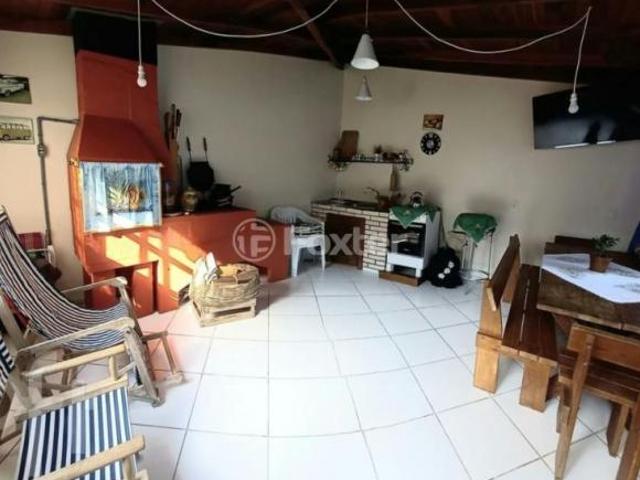 Casa, 3 dormitórios, 201.75 m², em Canudos