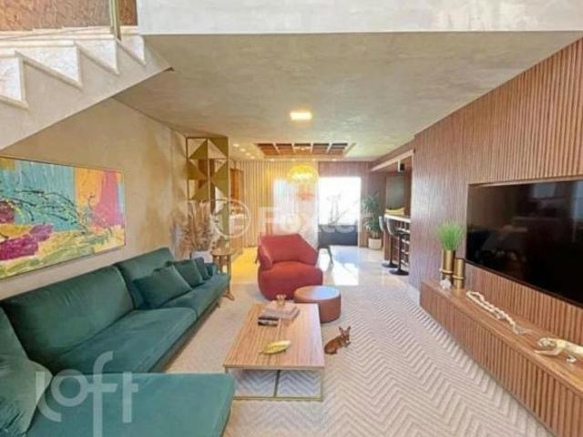 Casa, 3 dormitórios, 203.74 m², em Canudos