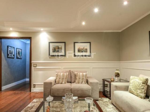 Casa, 3 dormitórios, 215 m², em Jardim da Glória