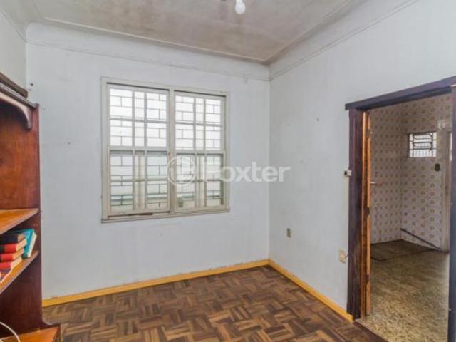 Casa, 3 dormitórios, 216 m², em São João