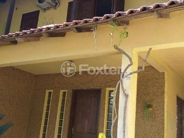 Casa, 3 dormitórios, 216 m², em Teresópolis