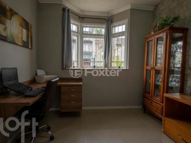 Casa, 3 dormitórios, 218 m², em Estância Velha