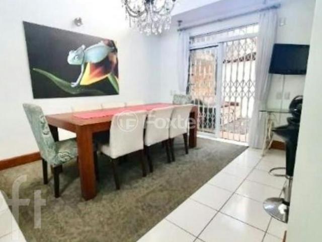 Casa, 3 dormitórios, 218 m², em Espírito Santo