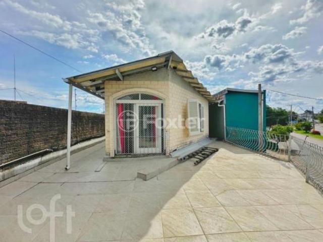 Casa, 3 dormitórios, 218 m², em Fião