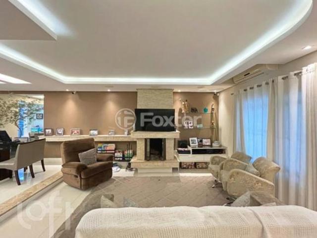 Casa, 3 dormitórios, 219.02 m², em Tristeza