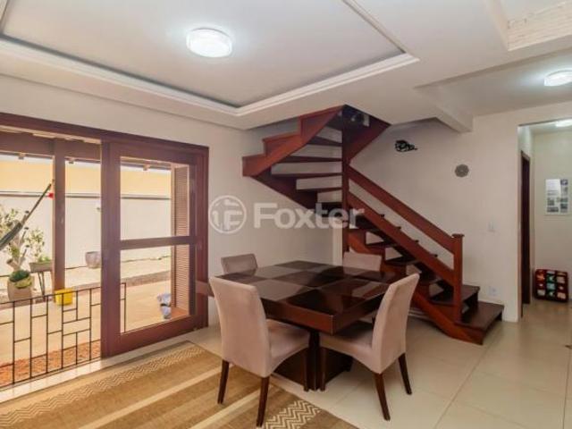 Casa, 3 dormitórios, 210 m², em Hípica