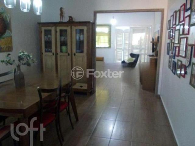Casa, 3 dormitórios, 210 m², em Sarandi