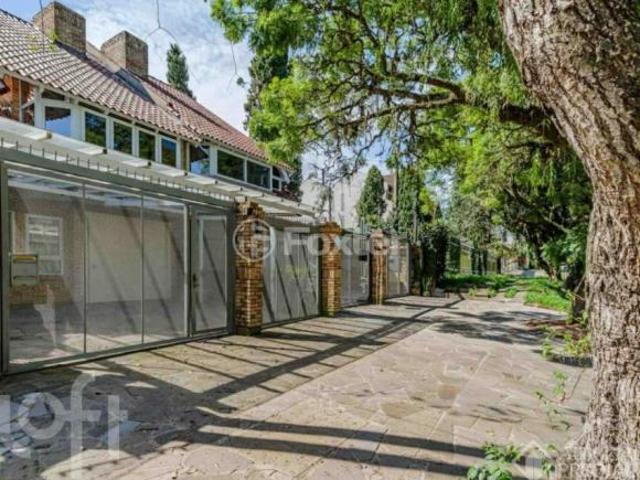 Casa, 3 dormitórios, 210 m², em Tristeza