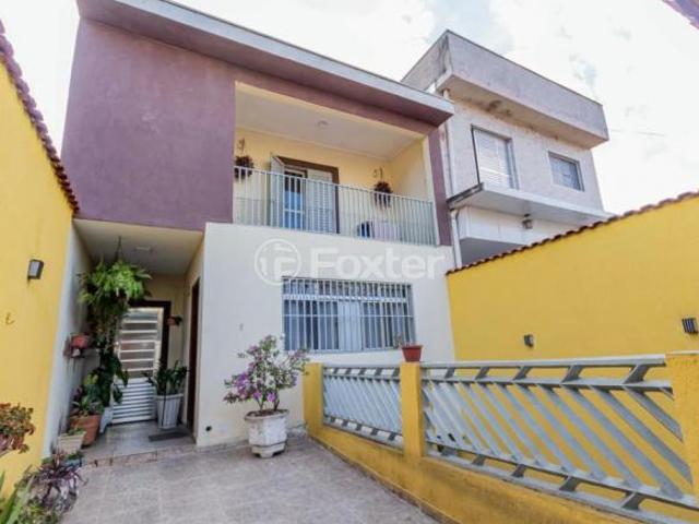 Casa, 3 dormitórios, 210 m², em Vila Carmosina