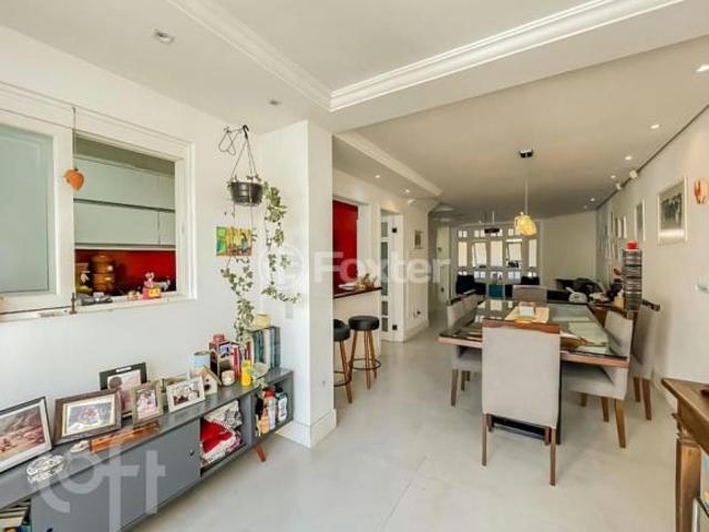 Casa, 3 dormitórios, 211.48 m², em Ipanema