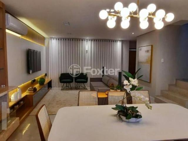 Casa, 3 dormitórios, 212 m², em São José