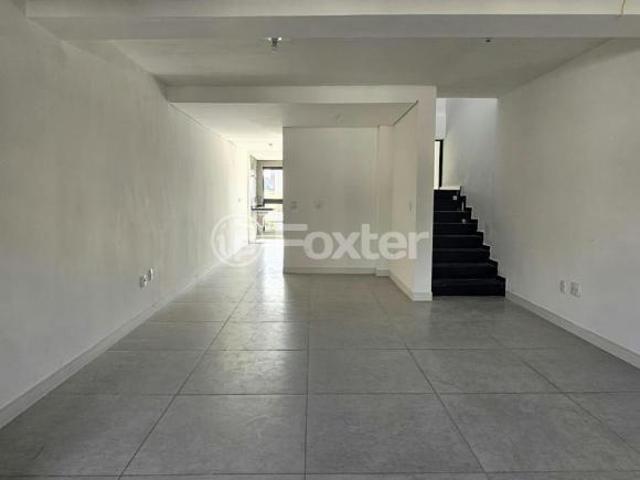 Casa, 3 dormitórios, 212 m², em Vila Dom Pedro II