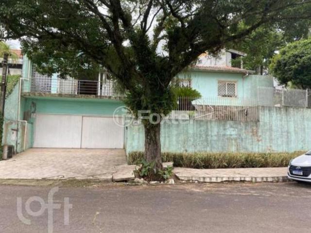 Casa, 3 dormitórios, 212.6 m², em Vila Nova