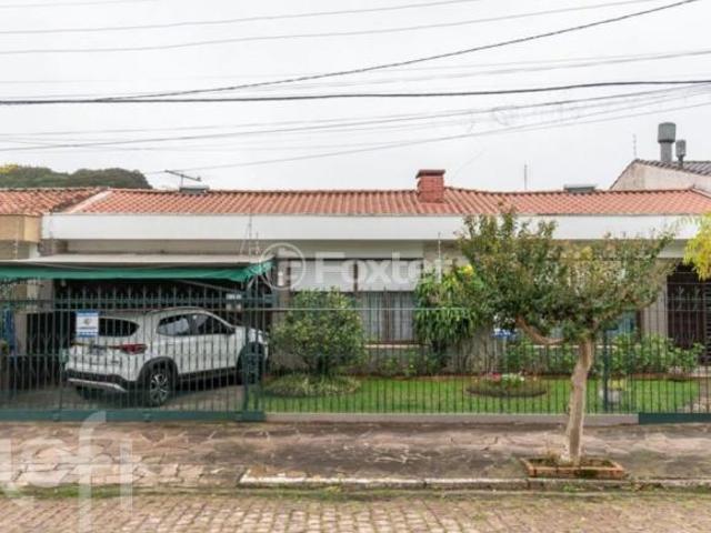 Casa, 3 dormitórios, 213 m², em Jardim Lindóia