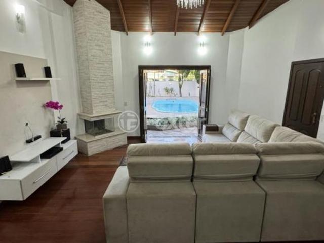 Casa, 3 dormitórios, 226 m², em Parque Amador