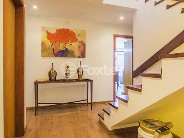 Casa, 3 dormitórios, 226.73 m², em Ipanema