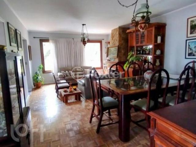 Casa, 3 dormitórios, 226.84 m², em Jardim Sabará