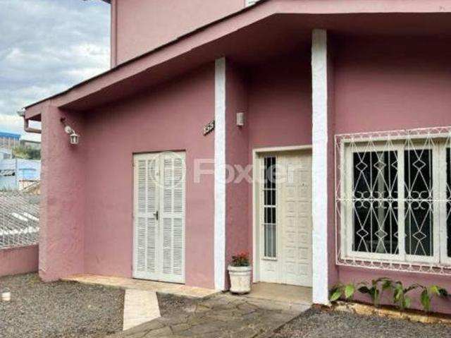 Casa, 3 dormitórios, 228.76 m², em Vila Nova