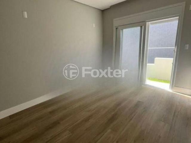 Casa, 3 dormitórios, 220 m², em São Vicente