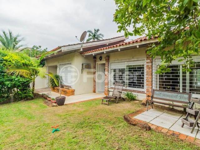 Casa, 3 dormitórios, 220 m², em Tristeza