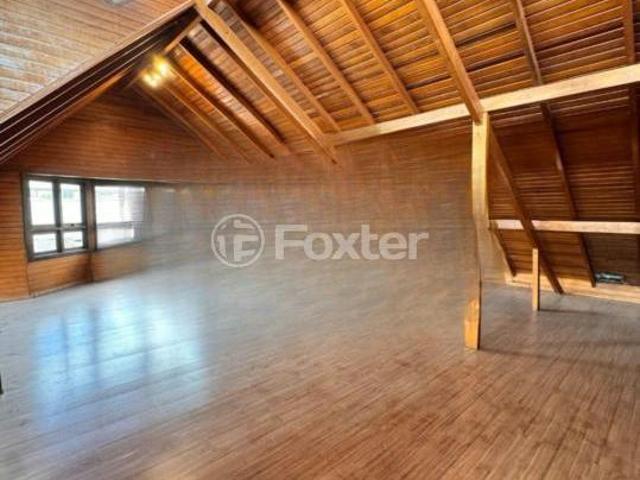 Casa, 3 dormitórios, 220 m², em Vila do Cedro
