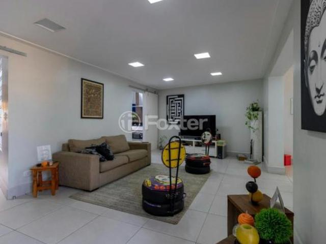 Casa, 3 dormitórios, 220 m², em Vila Monumento